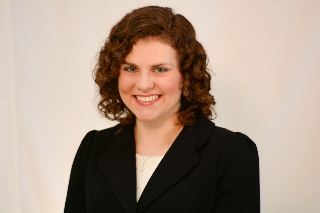 » 2015 Emily Schweich